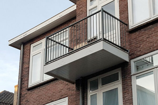 Balkonhek online bestellen: Snel, eenvoudig en op maat gemaakt - Hekwerk Kampen